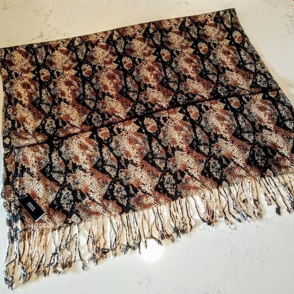 Bijoux Terner | Accessories | Bijoux Terner Fringe Snakeskin Print ...